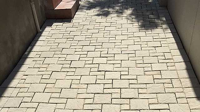 Simulated Stone Paving